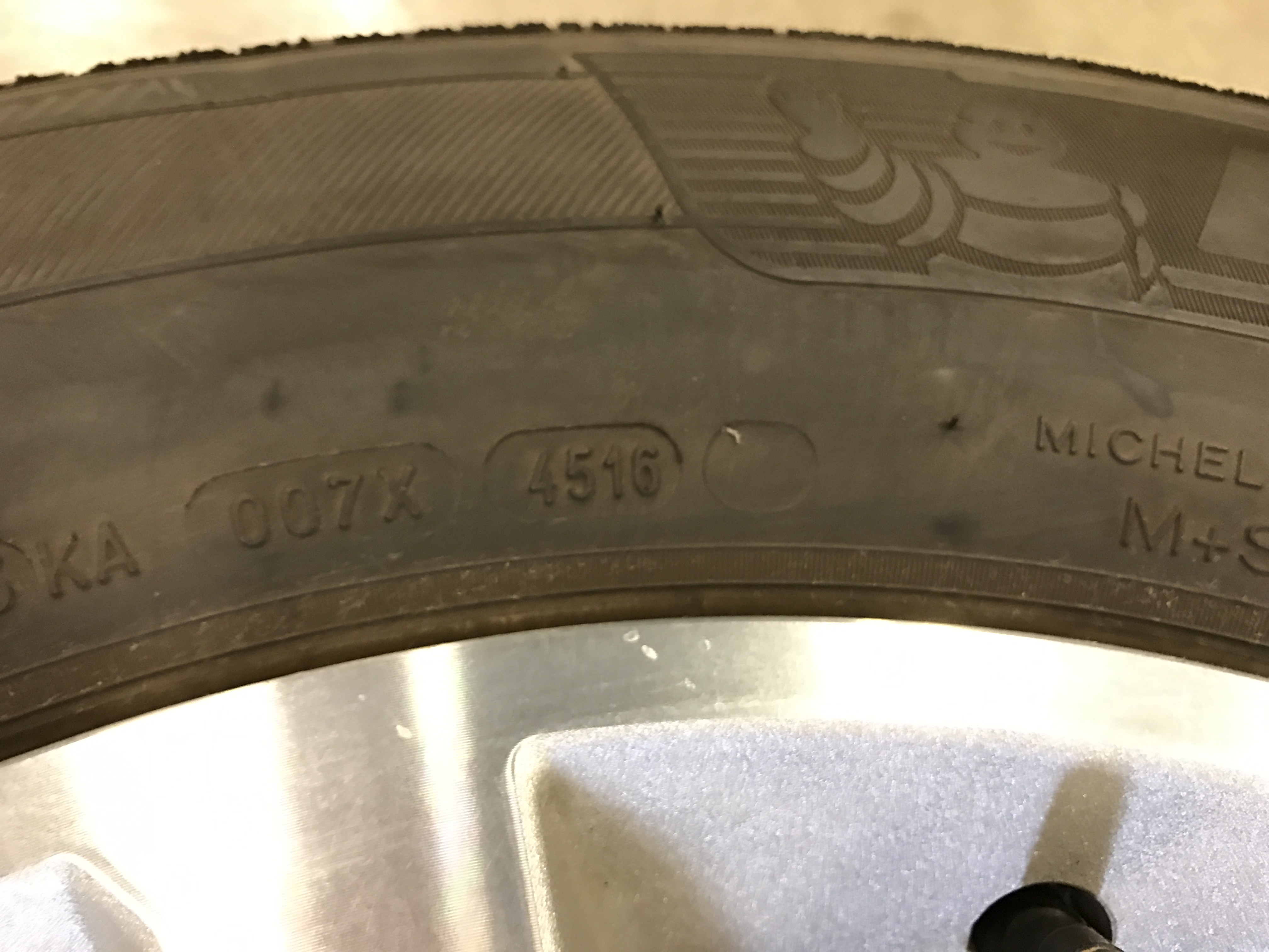 Chevy 2017 Tahoe Suburban Silverado 18 Inch OEM 5646 wheels rims tires ...