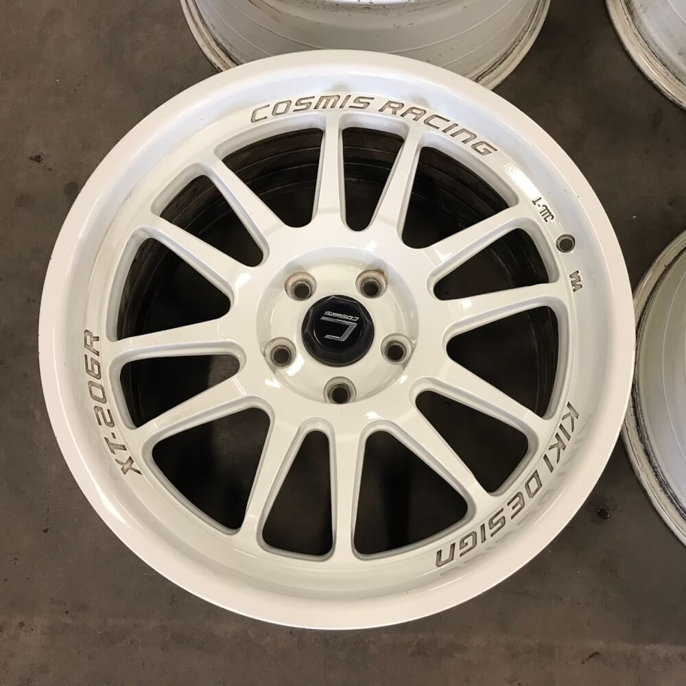 Cosmis Racing XT206R White 18x9 +33 Wheels - Extreme Wheels