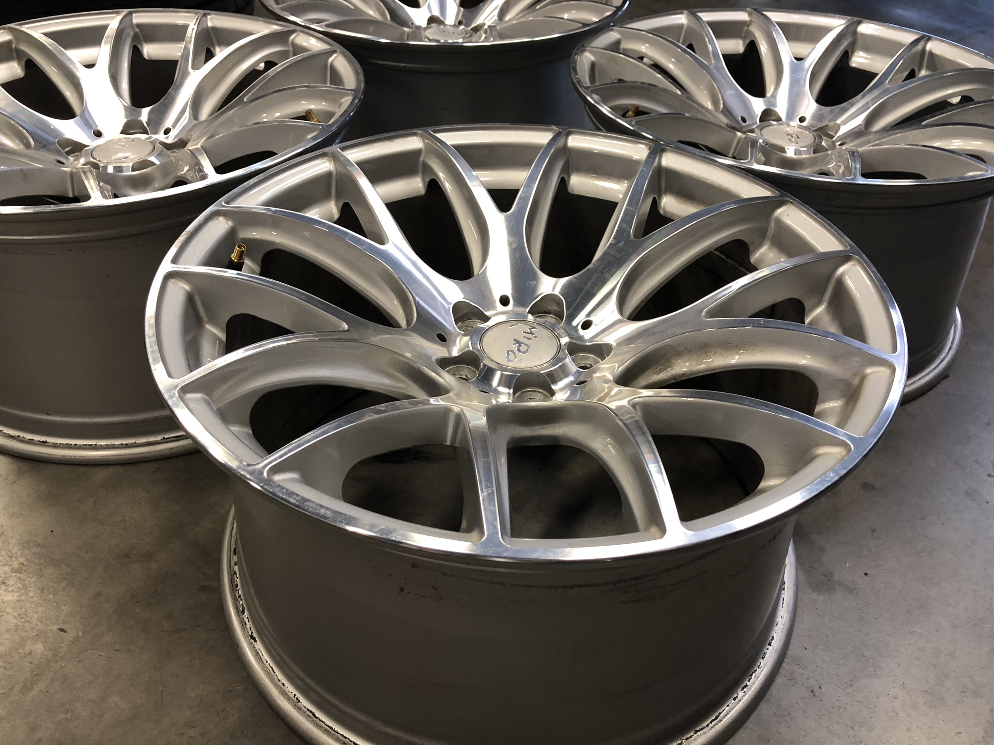 MIRO 111 Silver with Machine Polish Face 18x9.5 (+40) 5x100 Wheels ...