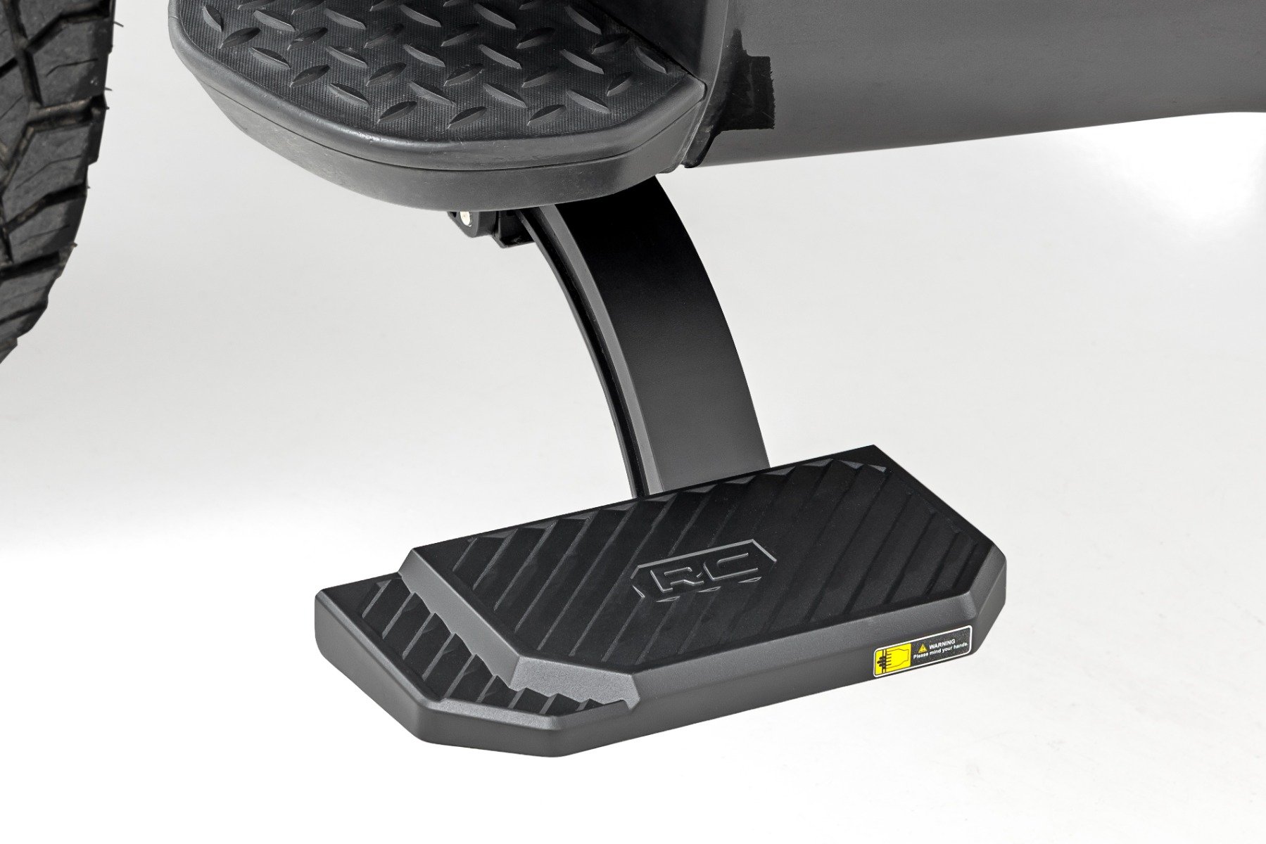 Retractable Bed Step | Manual Pull | Chevy/GMC 2500HD/3500HD (11-14 ...